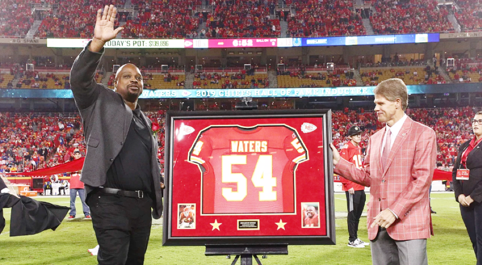Brian Waters inducted into KC Chiefs Hall of Fame | Local News ...