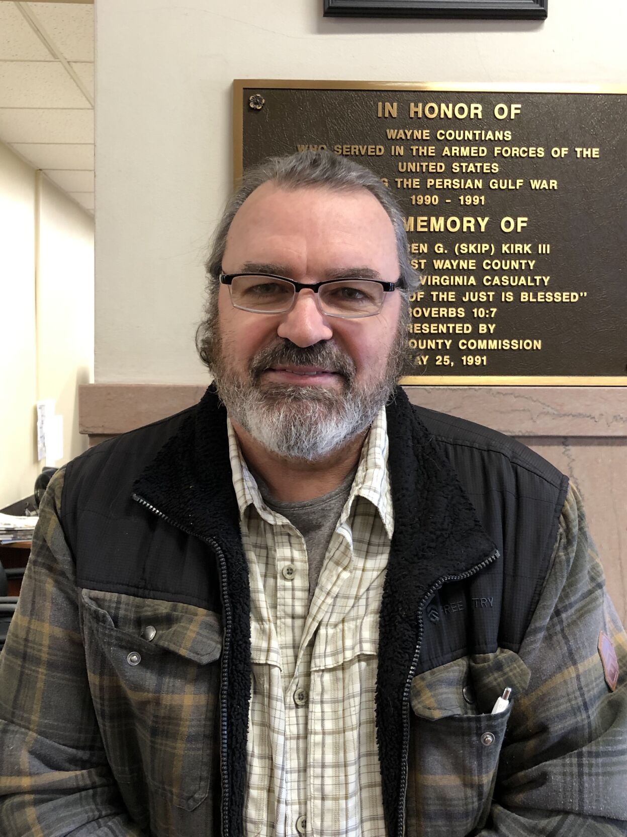 LarryLarge.jpg | | waynecountynews.com