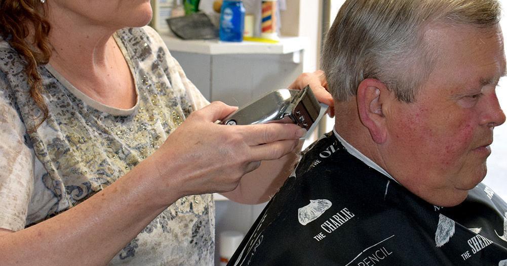 Local barber shop changes location | News | waynecountynews.com