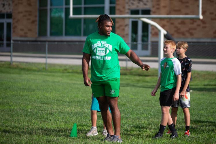 Tucker brings free football to youngsters with camp at C-K | Sports ...
