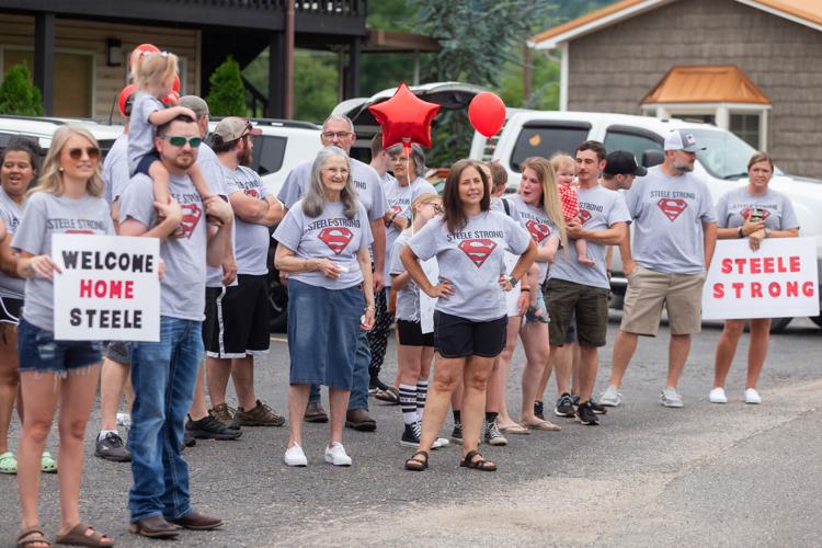 Community welcomes baby Steele Merritt home for first time since birth ...