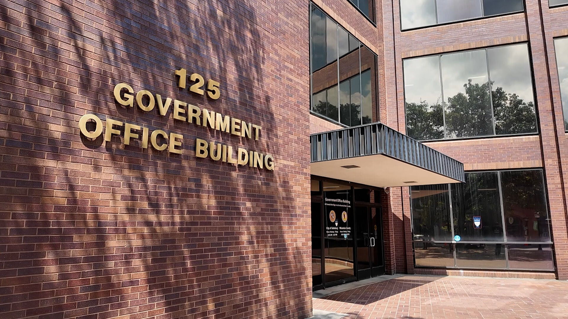Man allegedly attempts to force his way into Wicomico County government ...