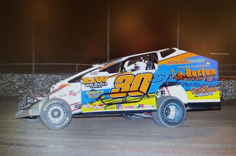 Dirt Track Racers Prepare for 2016 Season | Delmarvalife | wboc.com