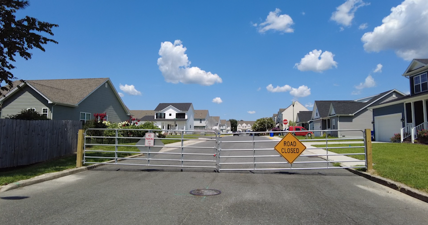 The Great Gate Debate of Seaford | Latest News | wboc.com