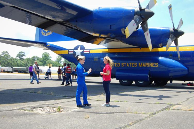 Flying with First Female Blue Angels Pilot, Capt. Katie Higgins ...