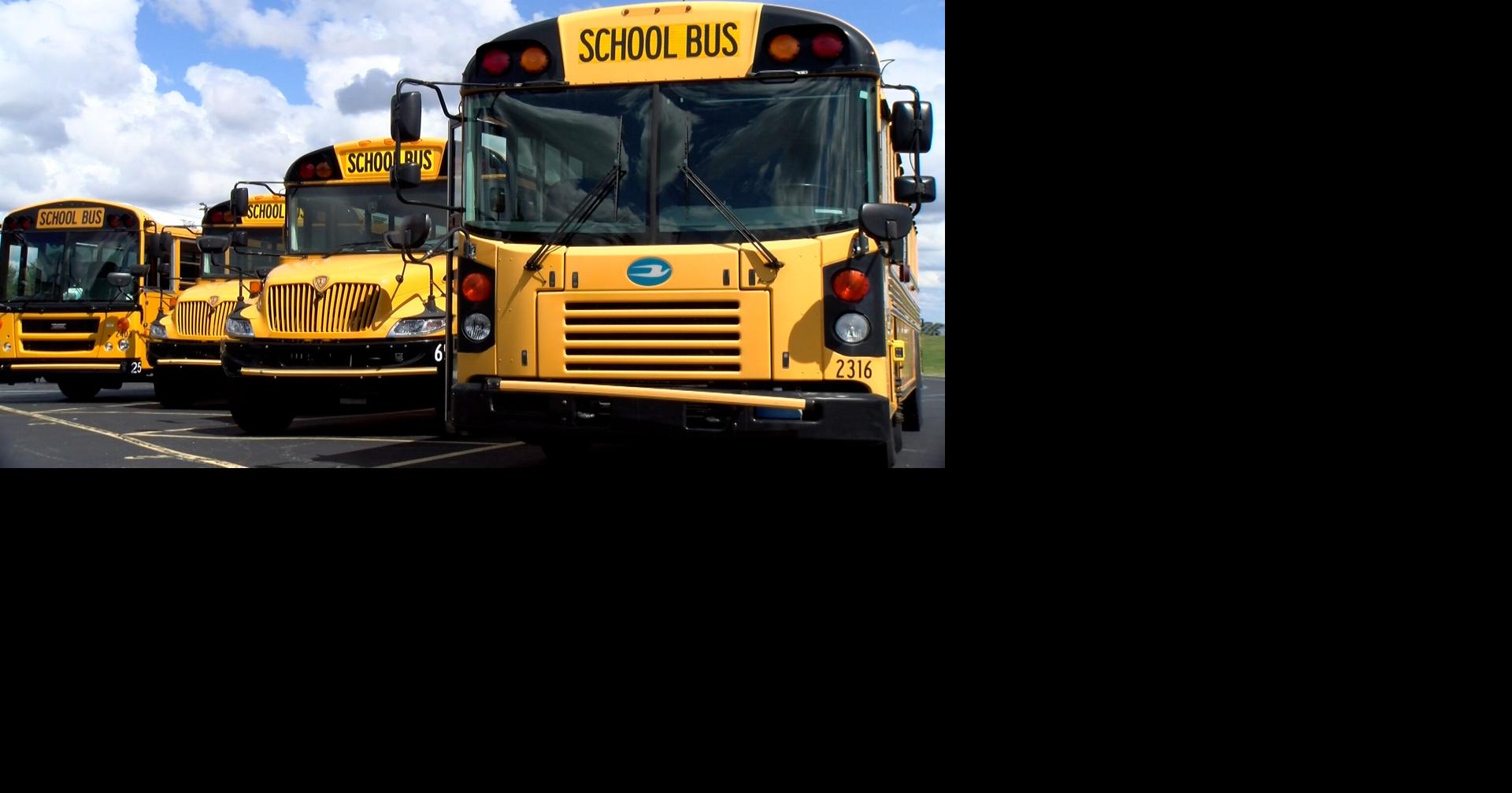 Kent County families rush for last-minute back-to-school items | Latest ...