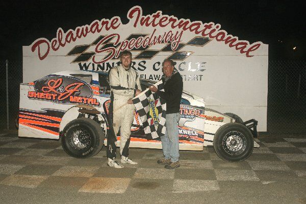 Dirt Track: Richie Pratt Takes NAPA Big Block Win | Delmarvalife | wboc.com