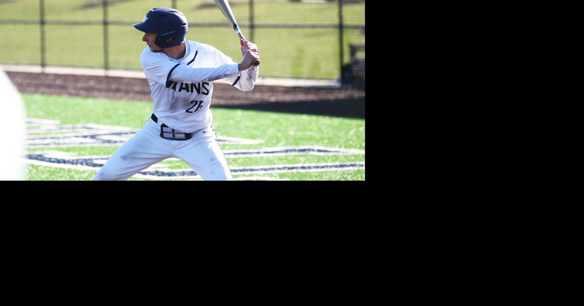 Baseball: La Roche Edges Titans in Extras | Titantown Sports | wcn247.com