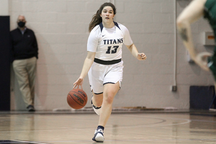 Women's Basketball: Condoleon Comeback | Titantown Sports | wcn247.com