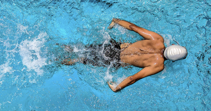 Staying Afloat: Swim & Dive Teams Keep Competing and Training During ...