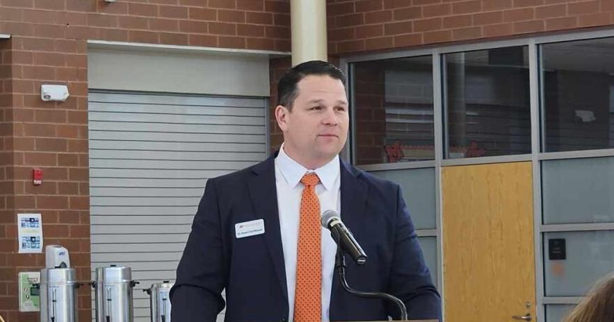 Minooka High School Superintendent Provides State of the District ...