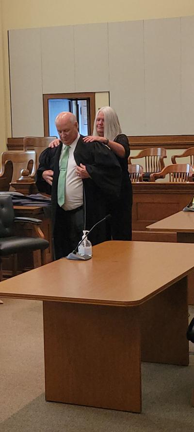Gary Dobbs Sworn-in As Newest Grundy County Judge | Local News ...