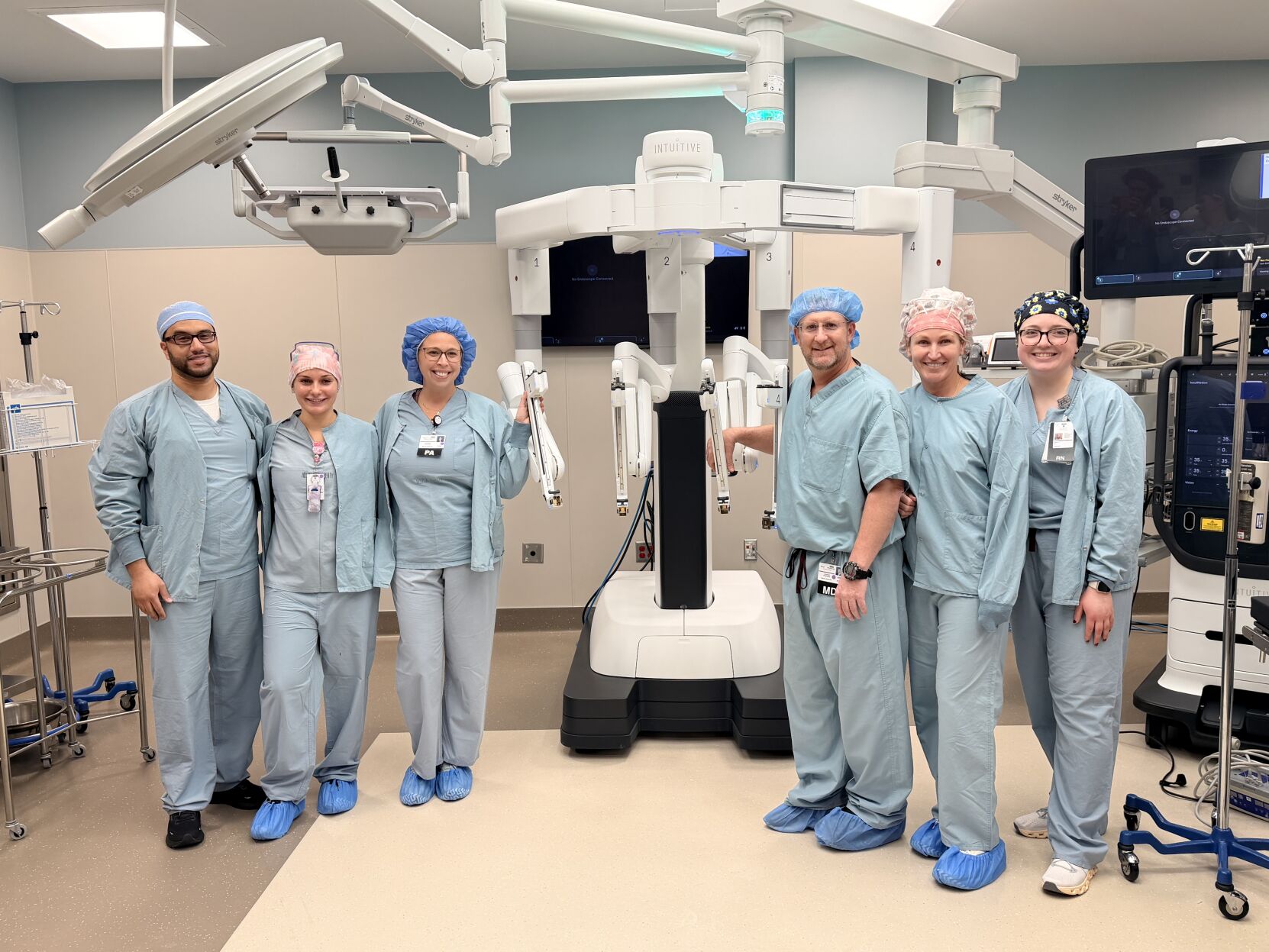 Morris Hospital Expands Robotic Surgery with da Vinci 5 Surgical System ...