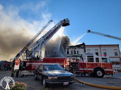 Apartment building destroyed in downtown Mendota fire | Local News ...