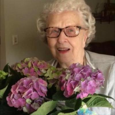 Betty June Olson of Morris 1927 - 2022 | Obituaries | wcsjnews.com