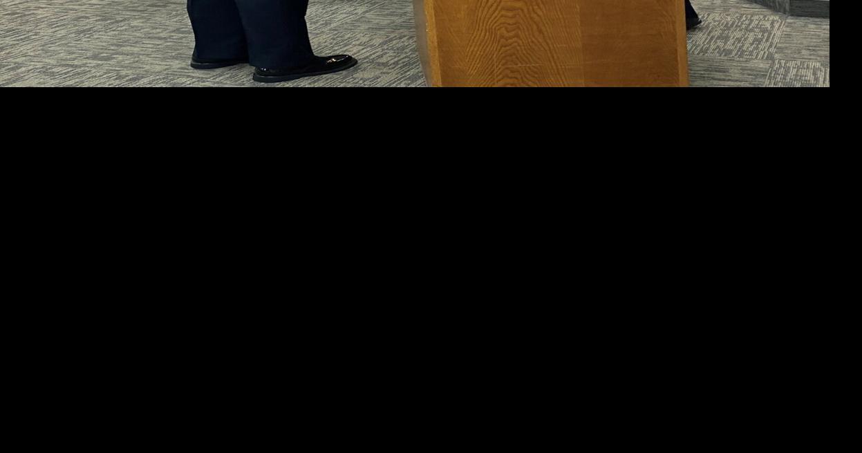 Renee Parrish Named 2021 Minooka Police Officer of the Year. | Local ...