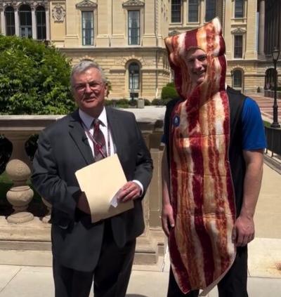 Bennett Passes Resolution Honoring Pork Industry with “Illinois Bacon ...