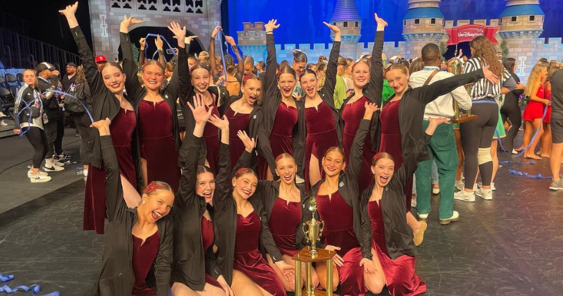 Minooka Varsity Dance Team Finished 15th in Nation | Local News ...