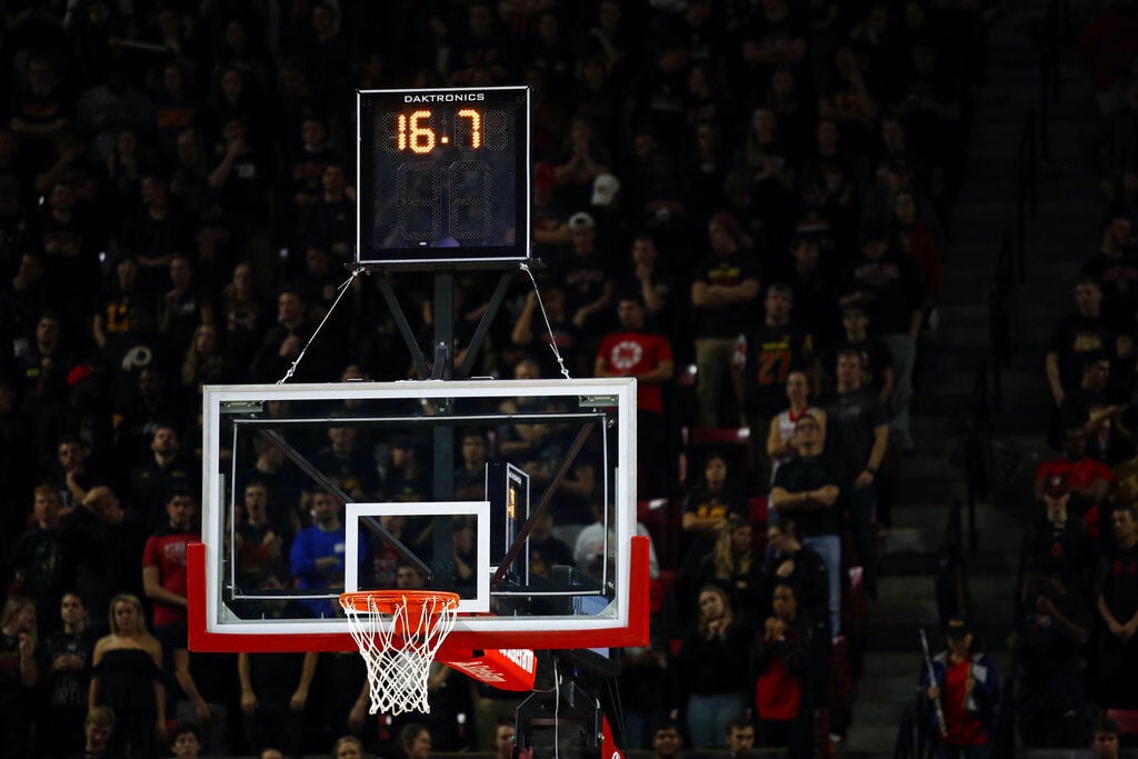 Delaware high schools to begin using basketball shot clocks in 2027-28 ...