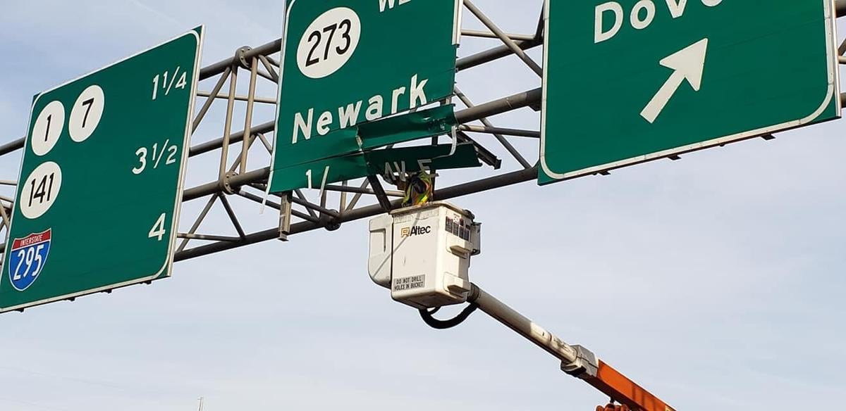 Sign damage leads to major traffic delays on I-95 | The Latest from ...