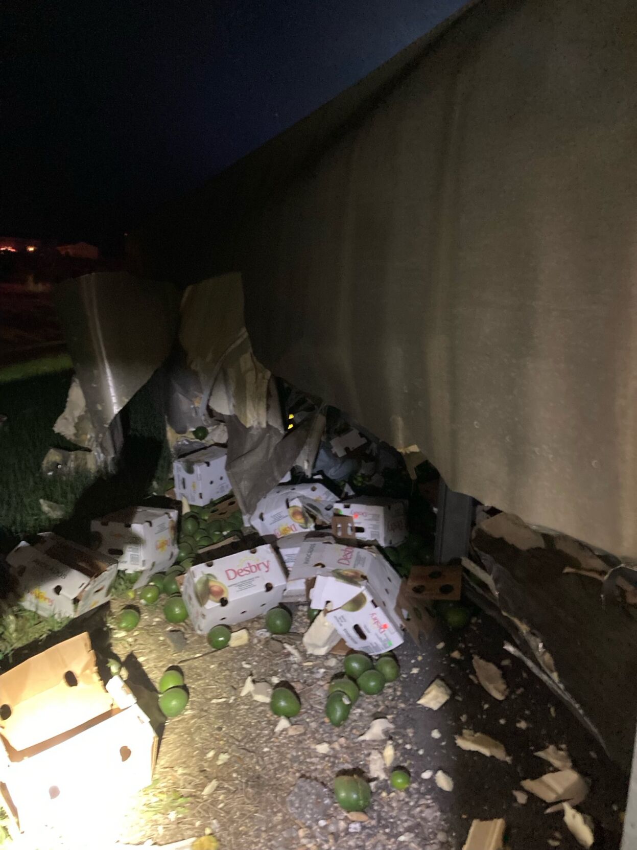 Rollover truck makes a mess near Middletown | The Latest from WDEL News ...