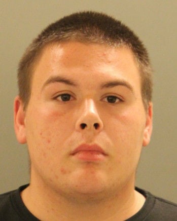 Lazy Brandywine Hundred knife-wielding robber takes the cash and the ...