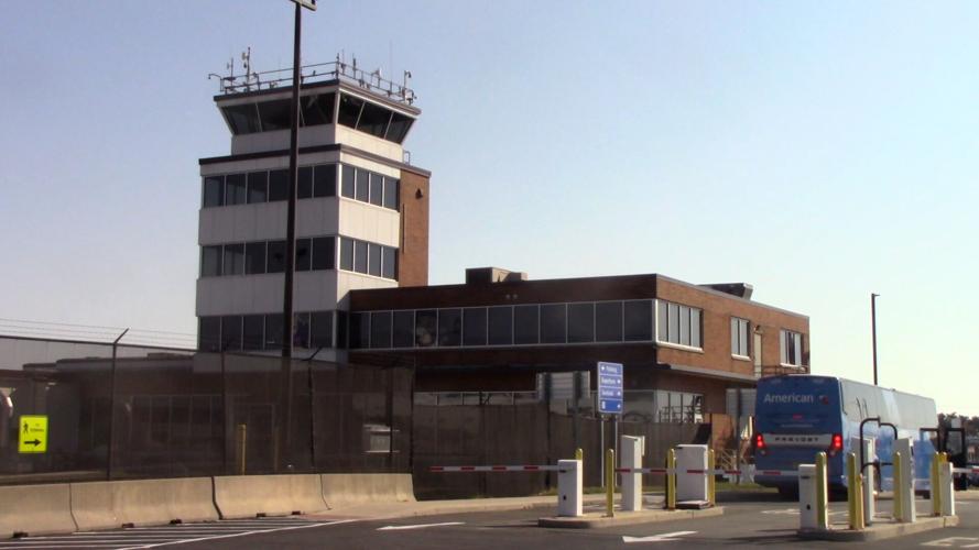 Wilmington airport terminal to be named for Sen. Carper | The Latest ...