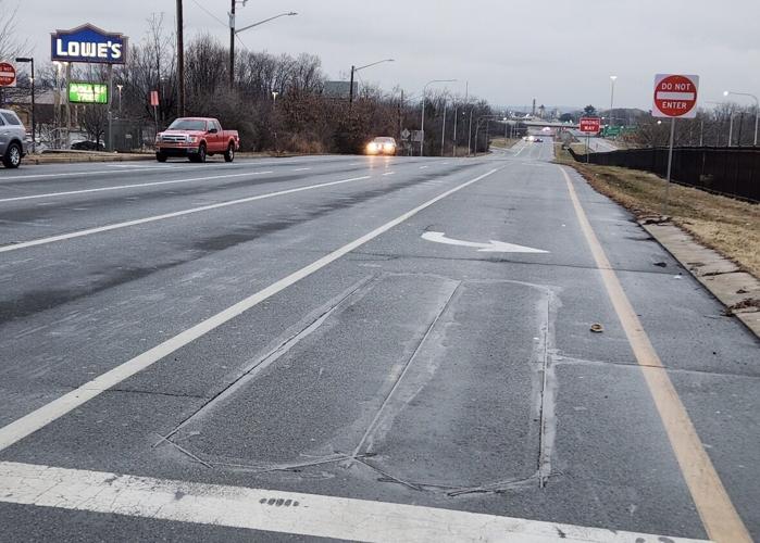 VIDEO | Trooper, suspect dead, 3 injured in shooting at Wilmington DMV ...
