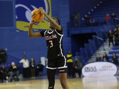 Ursuline's Banks, Sanford's Taylor named 2025 DSBA Delaware Basketball ...