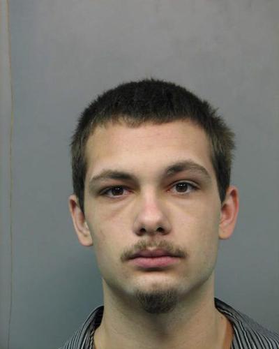 Knife-wielding Hartly man still at large after sticking up convenience ...