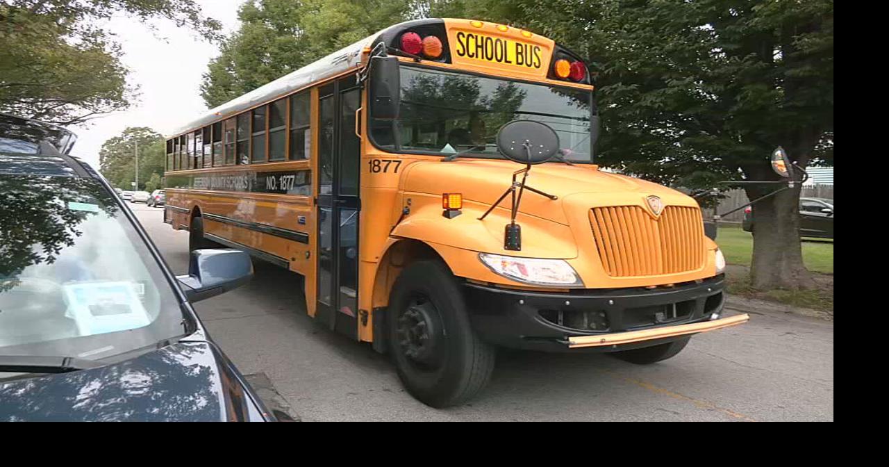 JCPS bus hotline addresses parents' questions ahead of school year ...