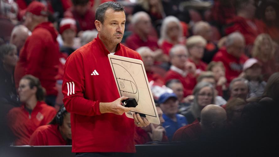 BOZICH | Without its usual star, can Louisville women's basketball win ...