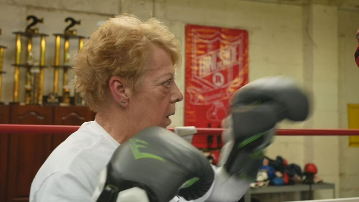 Louisville grandma, retired nurse stays fit through boxing | Local News ...