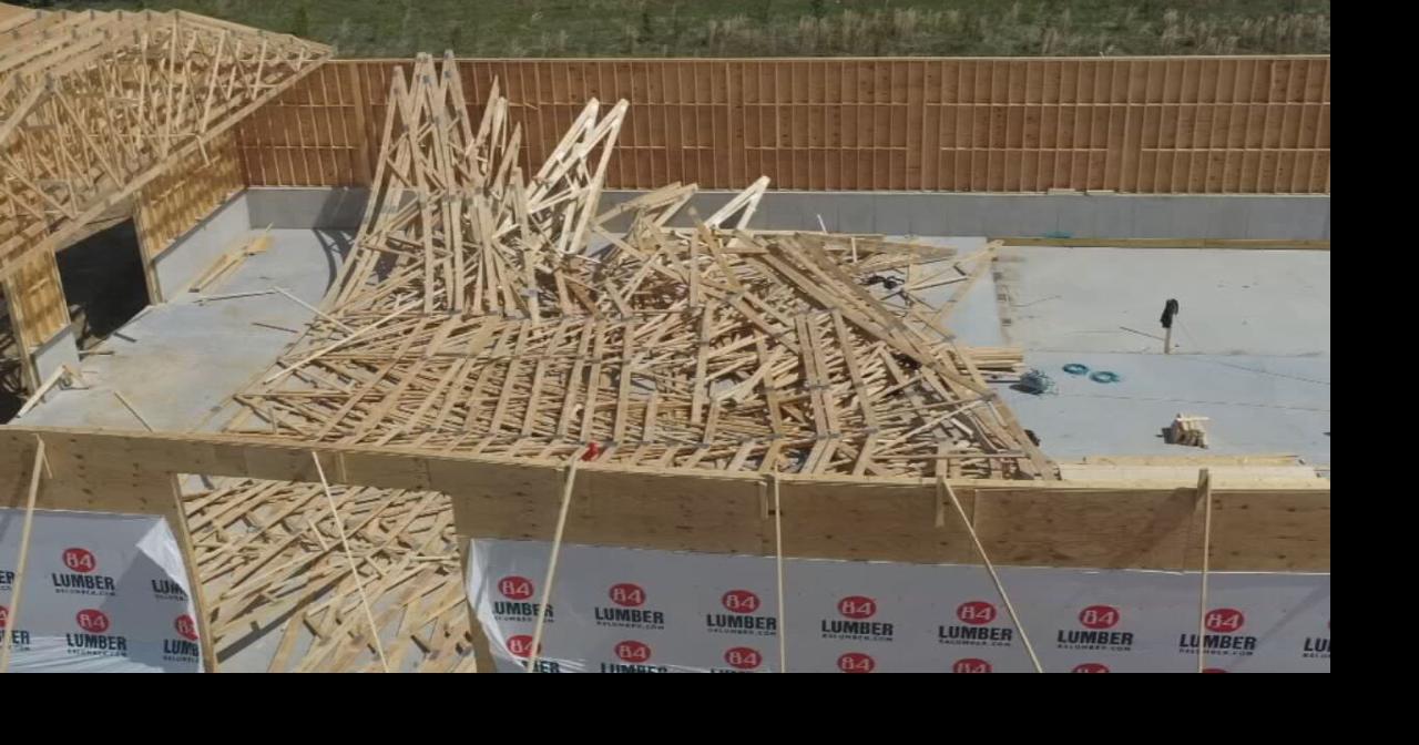 4 construction workers hurt in Richmond, Kentucky, after roof trusses ...