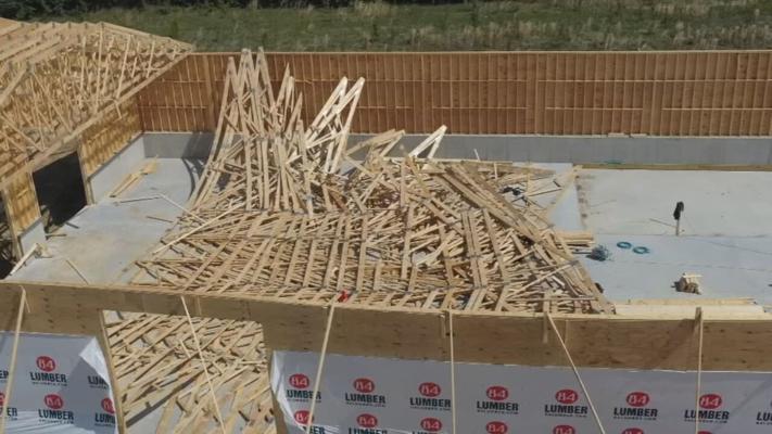 4 construction workers hurt in Richmond, Kentucky, after roof trusses ...