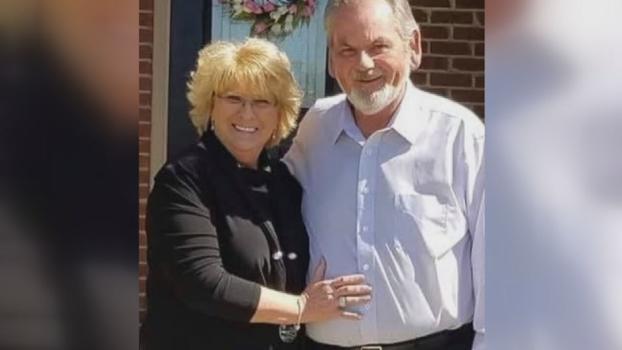 London, Kentucky, couple each lost an arm while holding each other ...