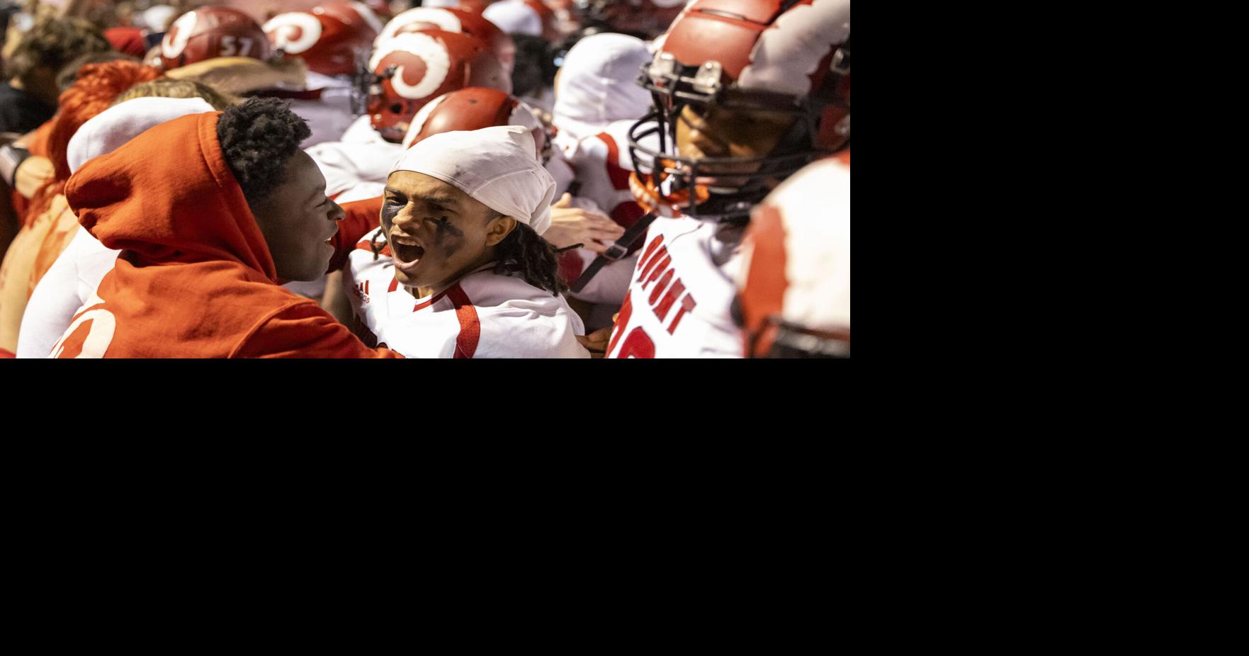 IMAGES | duPont Manual football takes down Male 21-0 | | wdrb.com
