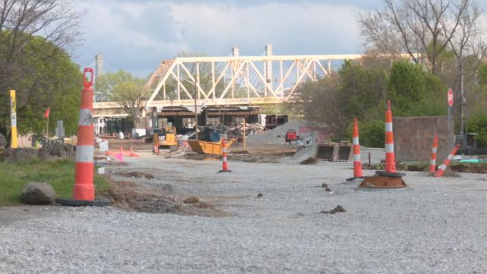 A rocky road for southern Indiana ice cream shop stuck in middle of ...