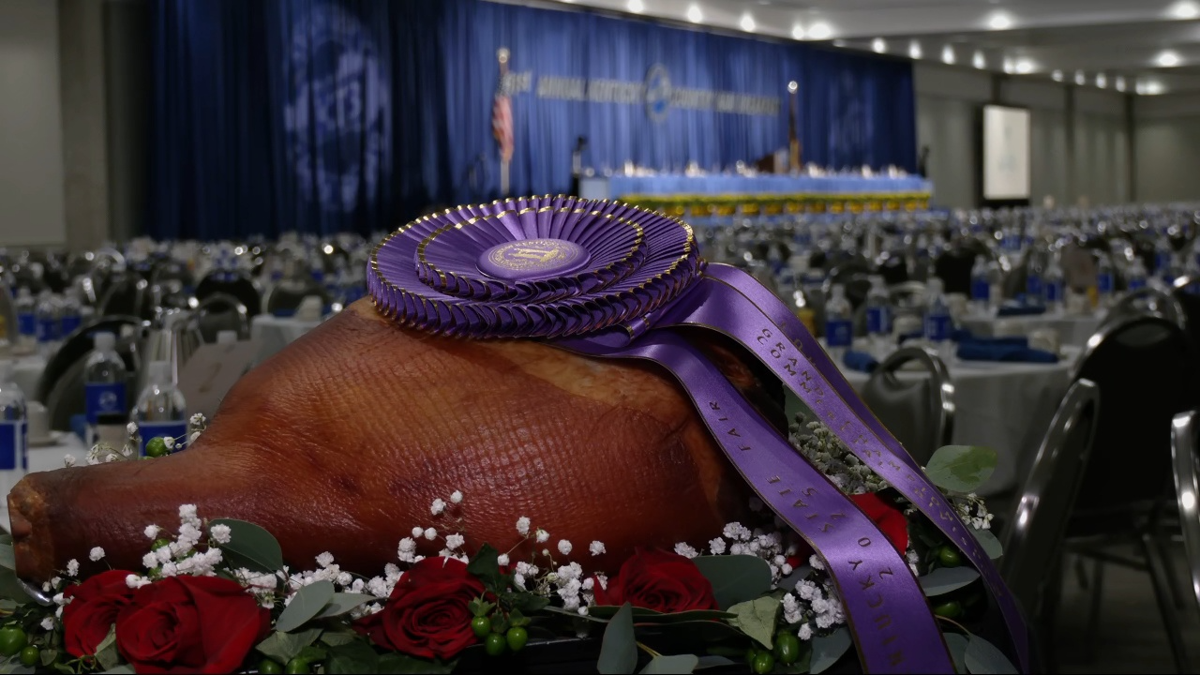 Grand Champion Ham fetches near-record amount at Kentucky State Fair ...