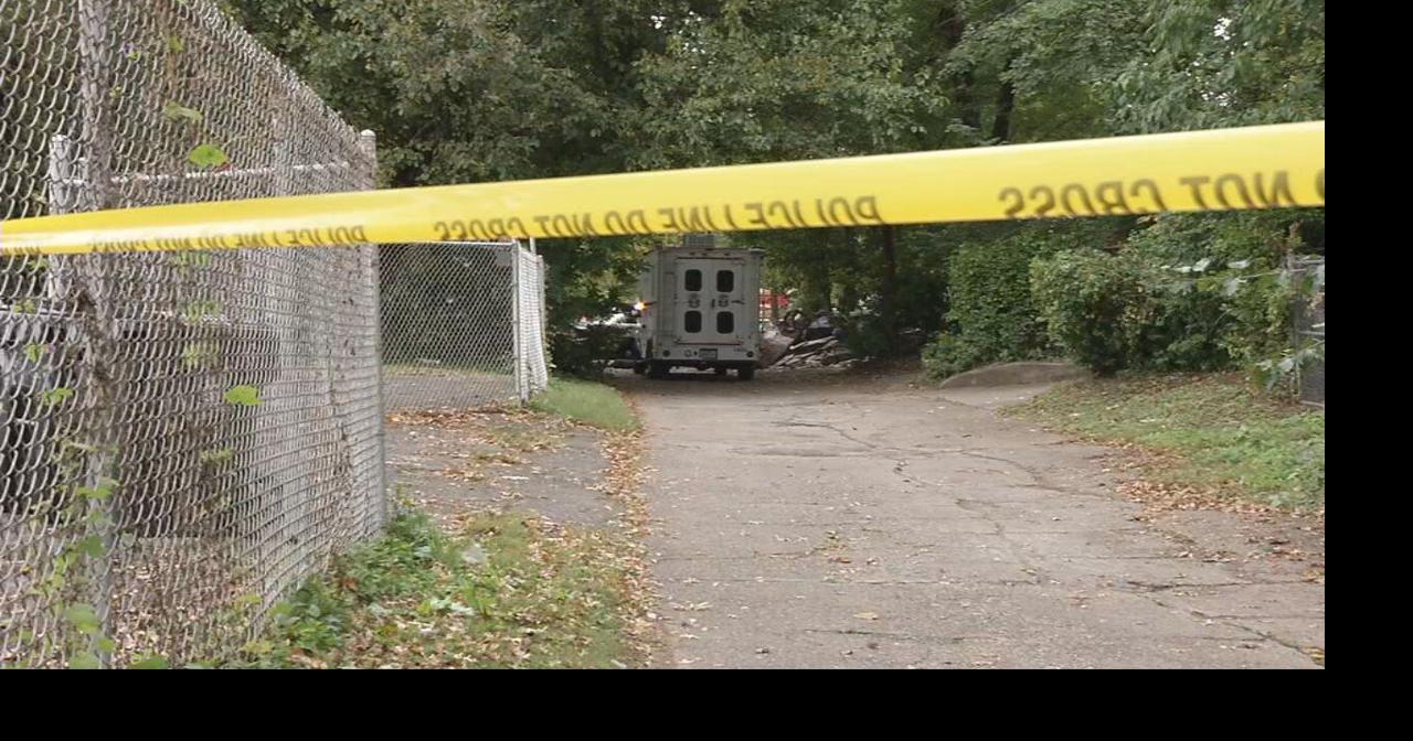 Body found in alley in Parkland neighborhood, LMPD says | Local News ...