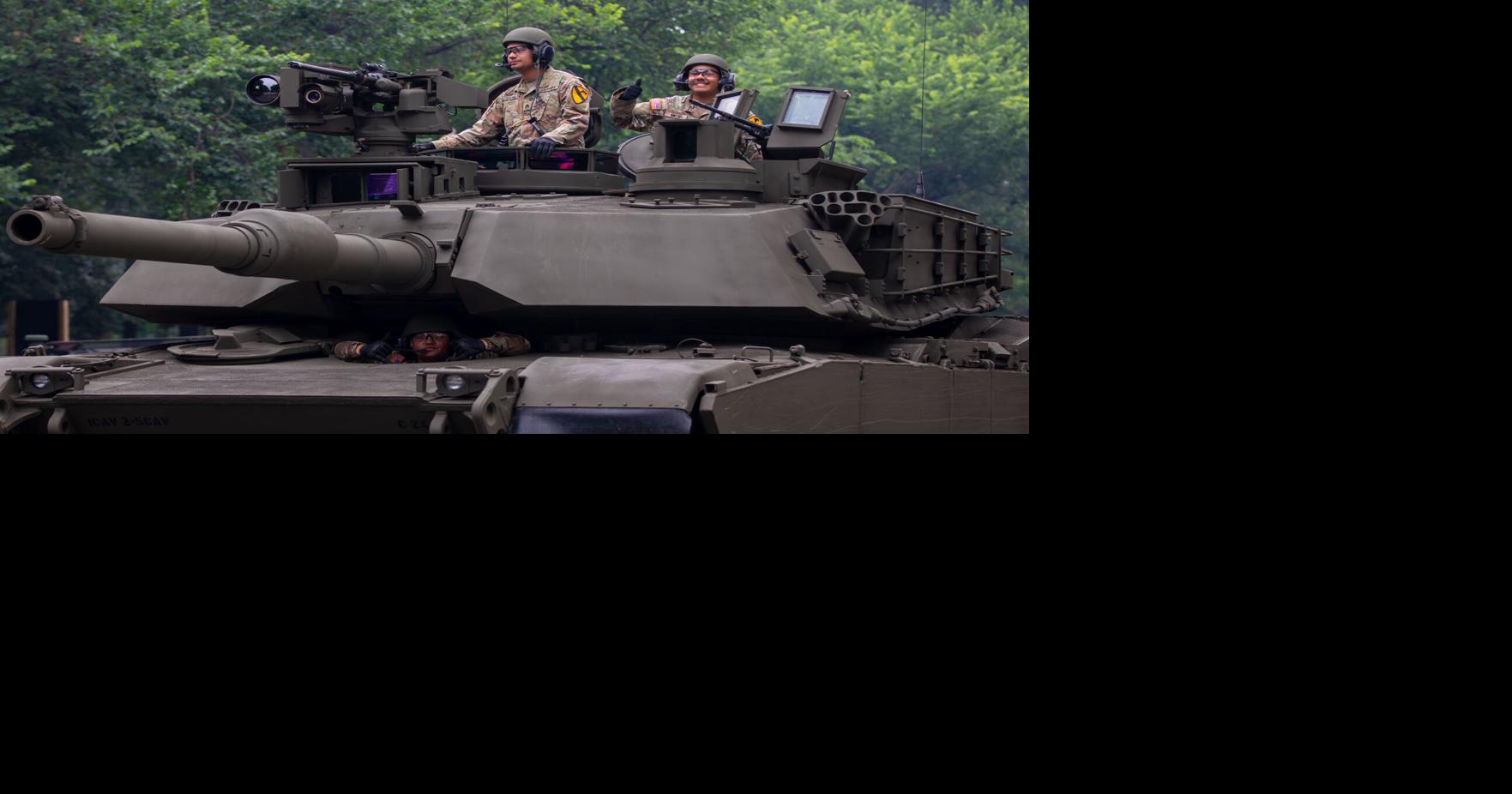 M1 Abrams battle tank - Army birthday parade 6-14-2025 | | wdrb.com