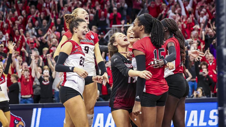 CRAWFORD | How Elena Scott's All-American abandon fueled Louisville's ...