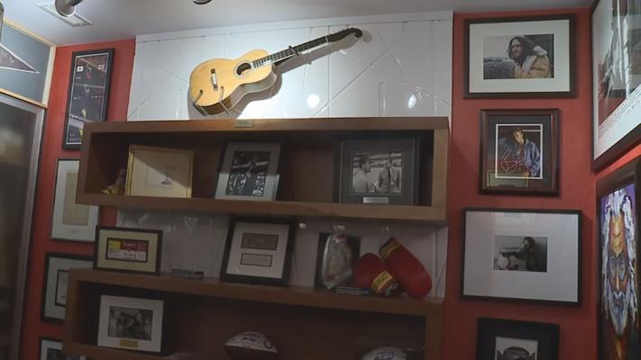 Colts owner Jim Irsay's personal memorabilia collection to go on ...