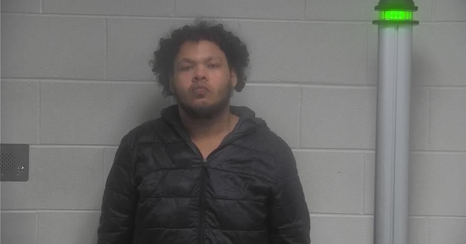 Trimble County man charged with exchanging nude photos with underage ...