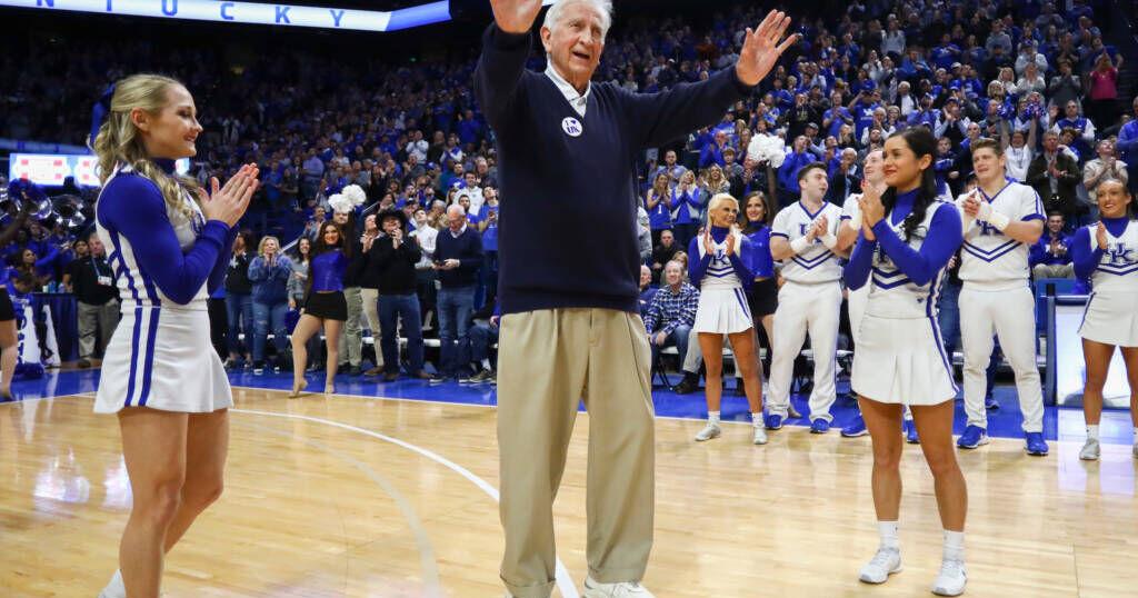 Kentucky basketball legend, hero of 1958 NCAA Championship game dies at ...