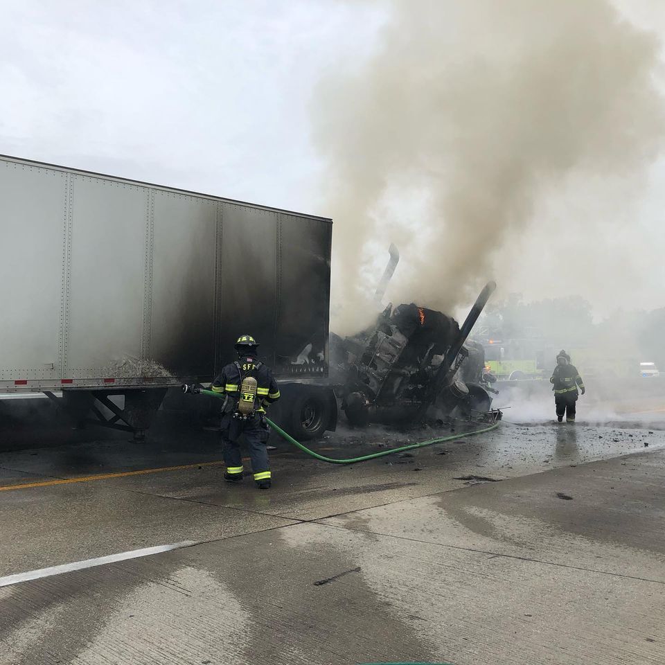 Semi truck catches fire in Bullitt County, closing lanes of I-65 | News ...