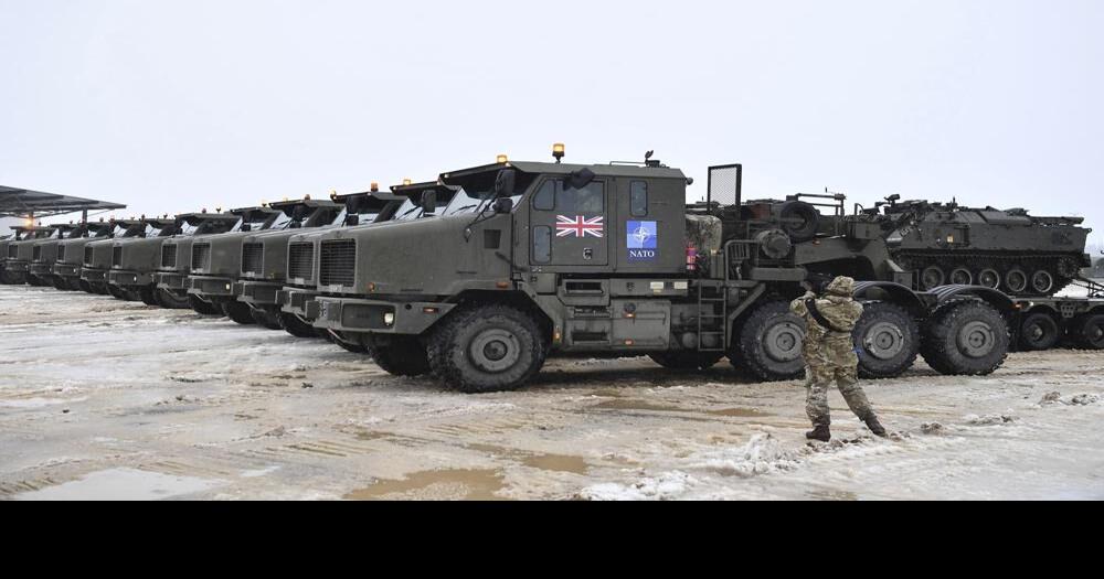 Tanks arrive at Estonia's NATO Battle Group base | | wdrb.com