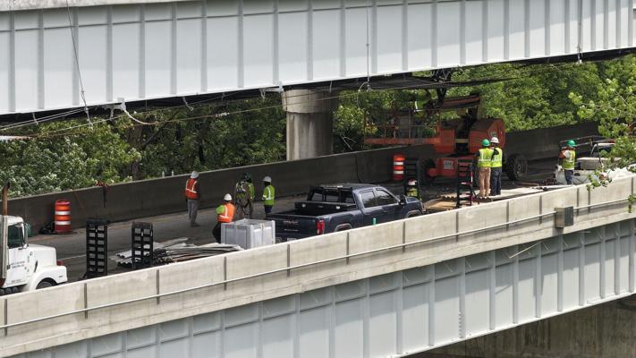 Eastbound lanes of Sherman Minton Bridge reopen after crash on Kentucky ...