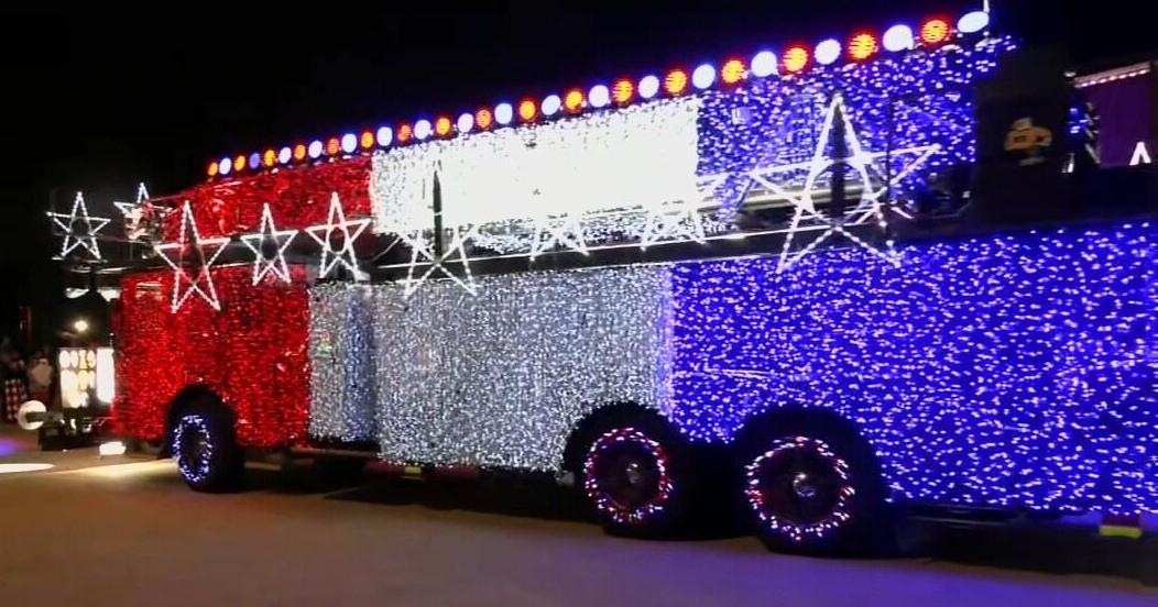 Zoneton Fire Department unveils Santa firetruck for 29th annual holiday ...