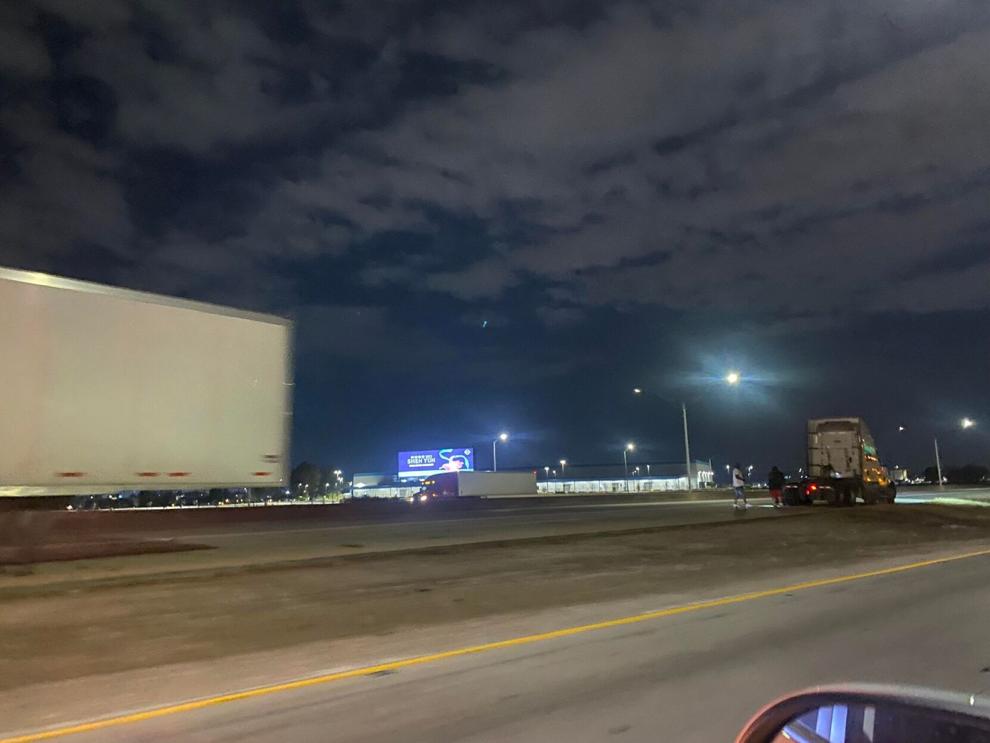 LMPD: 1 dead after fiery crash on Watterson Expressway | Local News | wdrb.com